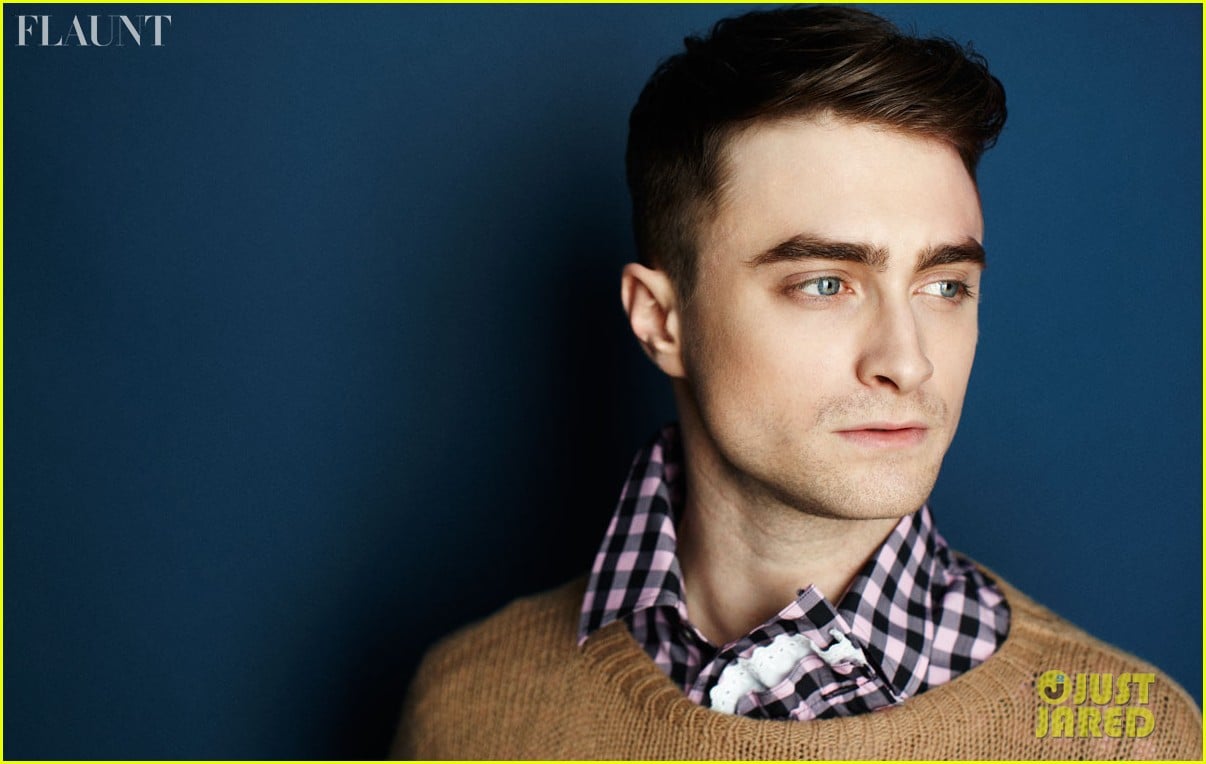 Daniel Radcliffe Covers 'Flaunt' Magazine November 2013: Photo 2971932 ...