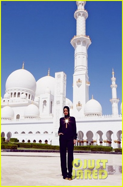 Sheikh Zayed Mosque Rihanna