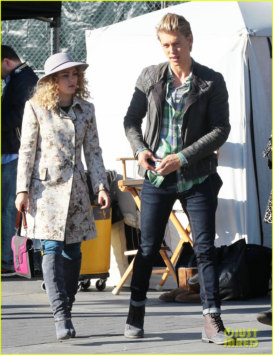 AnnaSophia Robb Counts Down Days 'Til 'Carrie Diaries'!: Photo 2976963 ...