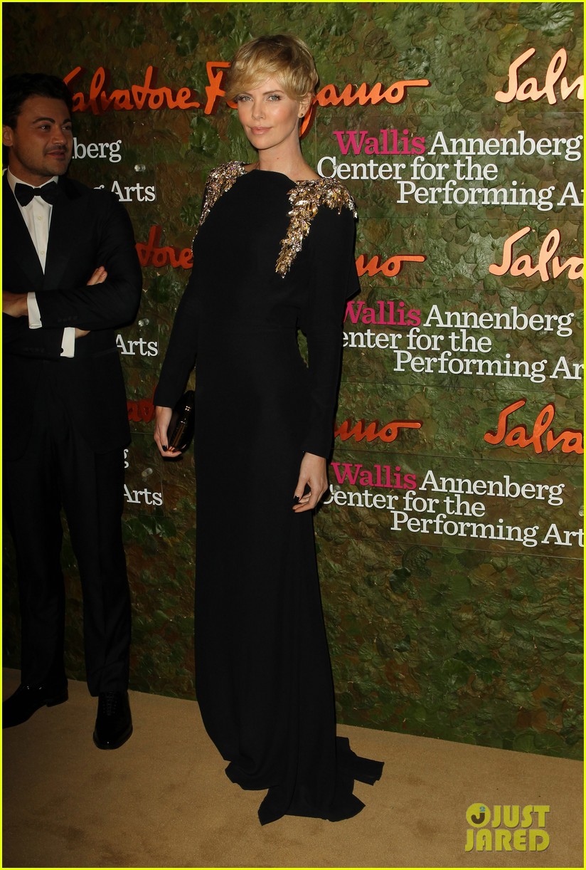 Charlize Theron & Amy Adams: Annenberg Center Gala 2013!: Photo 2974189 ...
