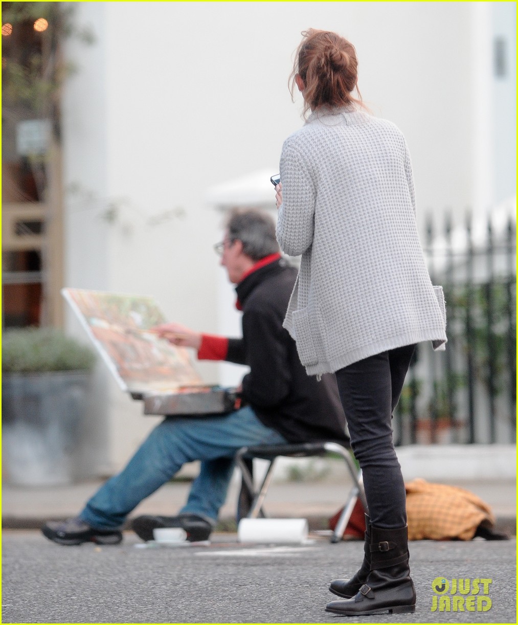 Emma Watson Grabs Dinner with Mystery Man in London: Photo 2980943 ...