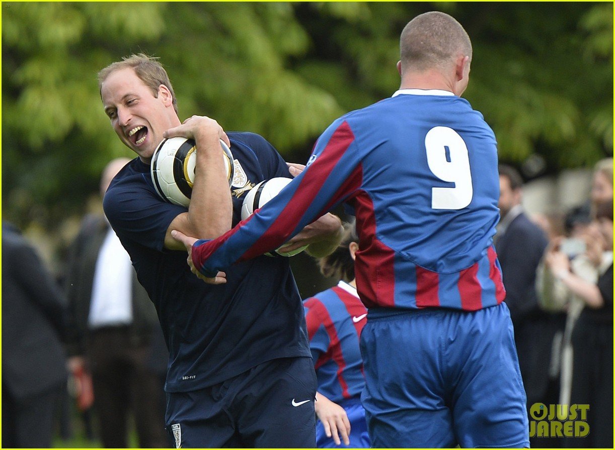 Prince William Plays Soccer on Buckingham Palace Grounds: Photo 2967822 ...