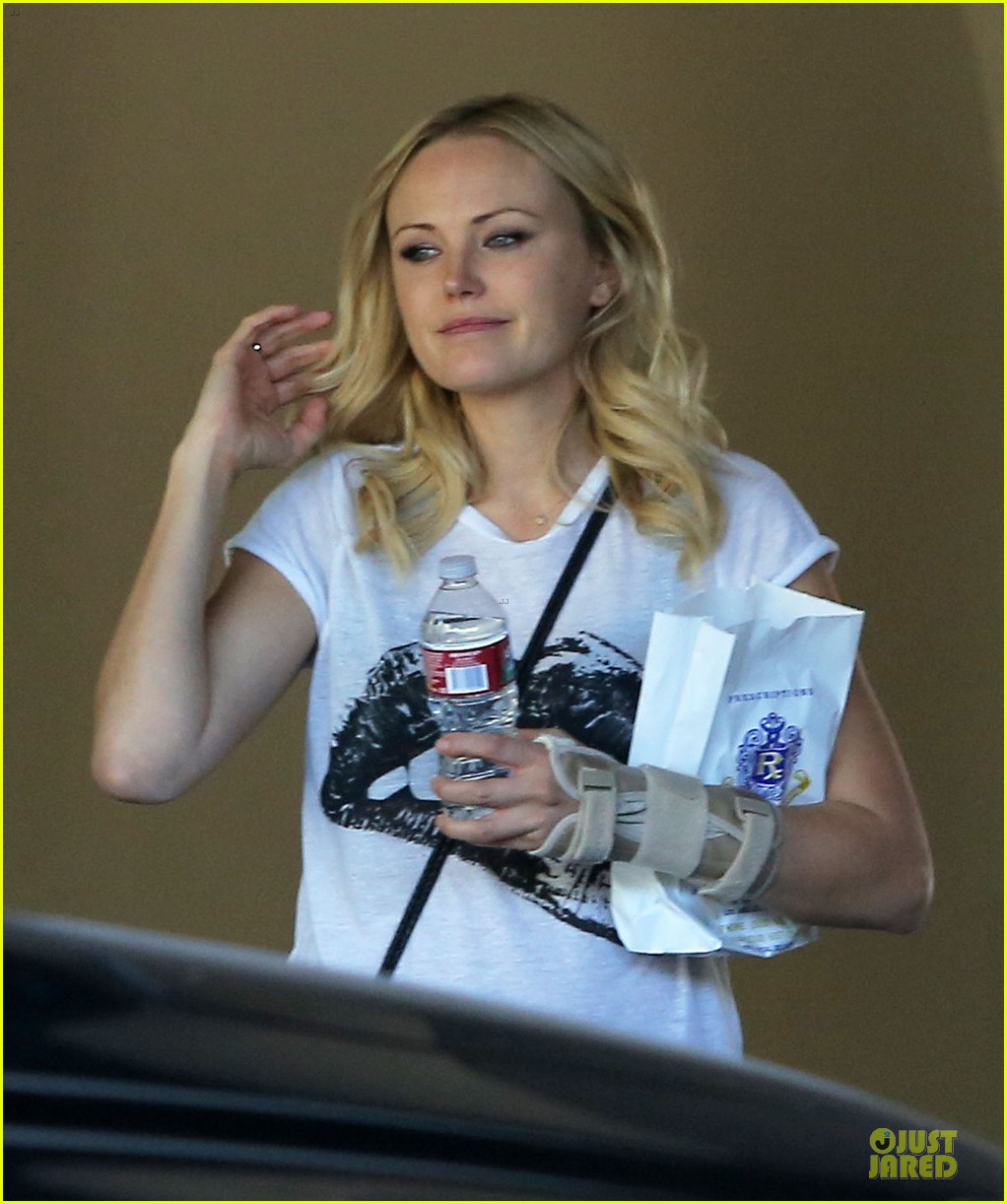 Malin Akerman Wears Arm Brace After Doctor's Visit: Photo 2984845 ...