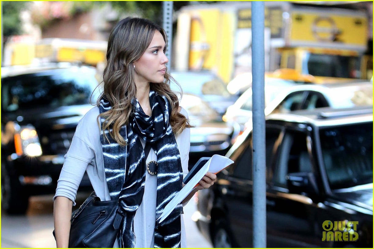 Jessica Alba: 'Reggie Makes Music' Video - Watch Now!: Photo 2985263 ...