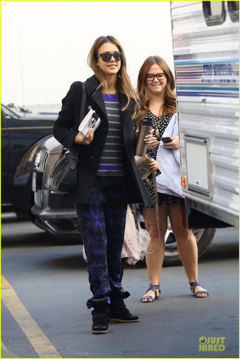 Jessica Alba & Salma Hayek: 'Englishman' Set on Halloween!: Photo ...