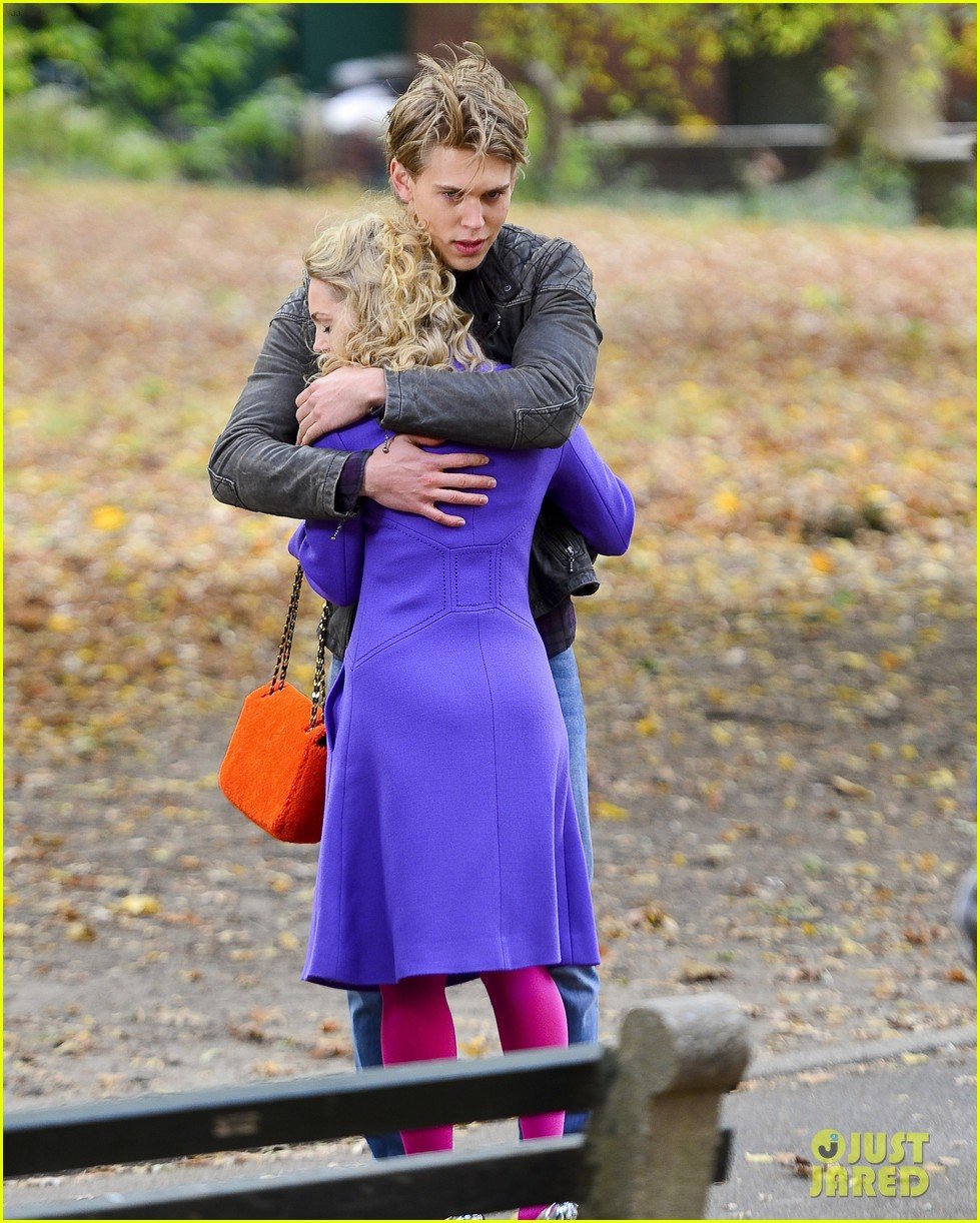 AnnaSophia Robb & Austin Butler: Puppy on 'Carrie Diaries' Set!: Photo ...