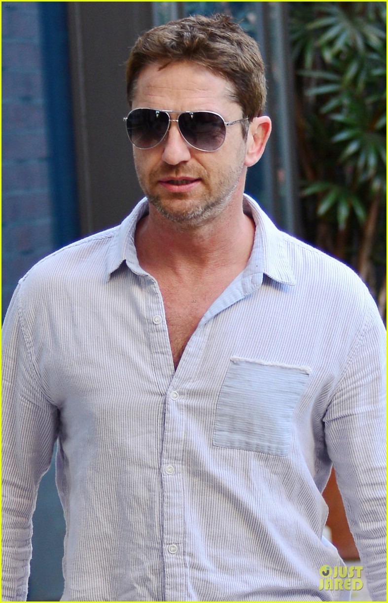 Gerard Butler: Beverly Hills Outing After 'Kane & Lynch' News!: Photo ...