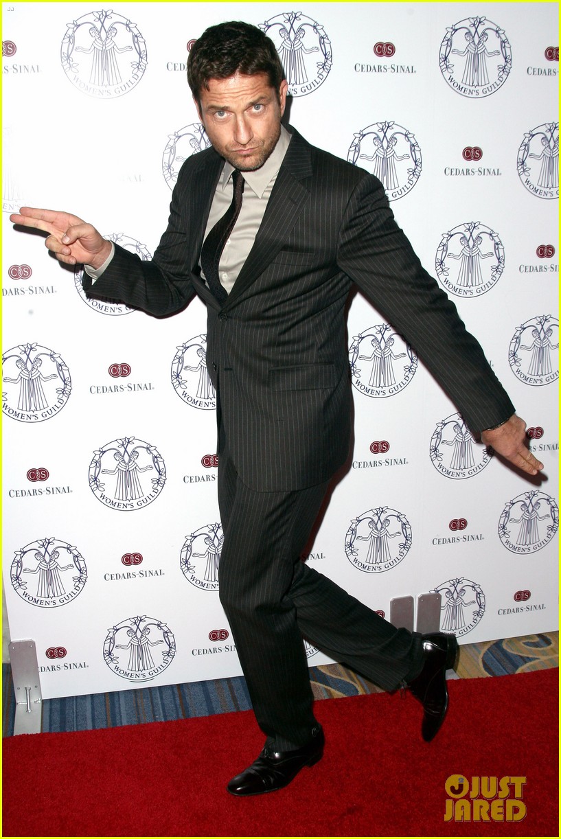 Gerard Butler: Women's Guild Cedars-Sinai Gala!: Photo 2996894 | Gerard ...