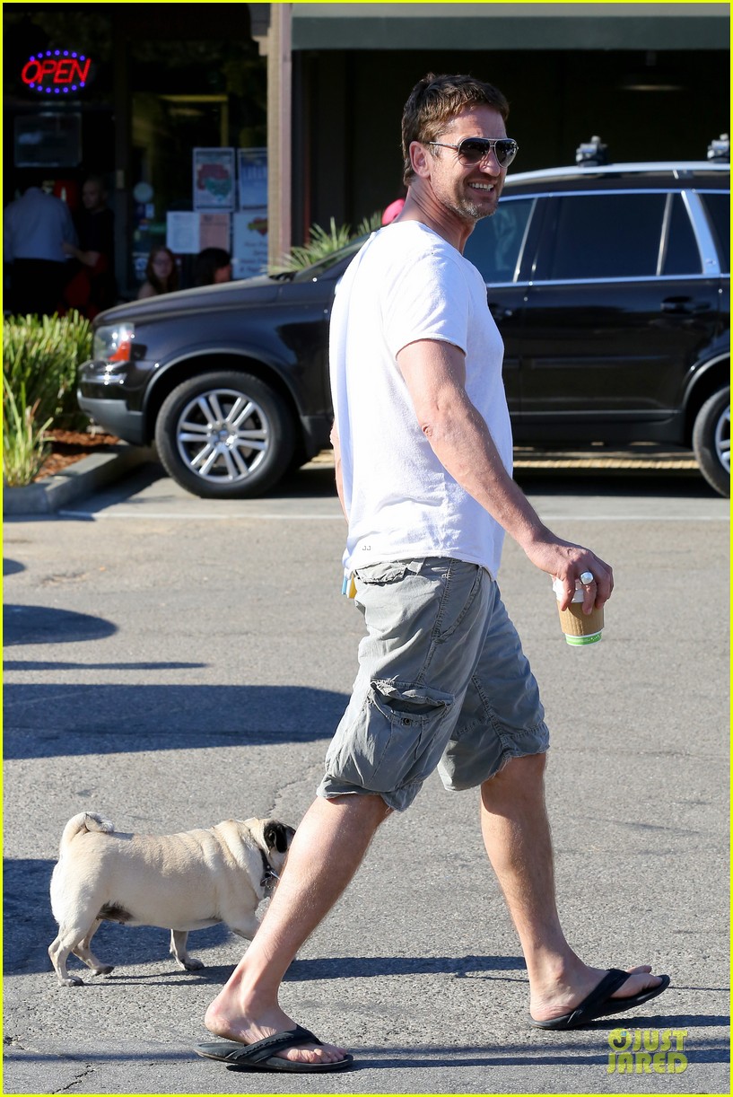 Gerard Butler: I Feel Comfortable in a Suit!: Photo 2989301 | Gerard ...