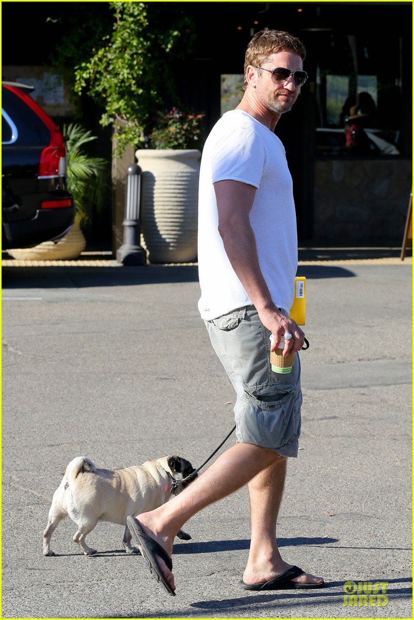 Gerard Butler: I Feel Comfortable in a Suit!: Photo 2989303 | Gerard ...