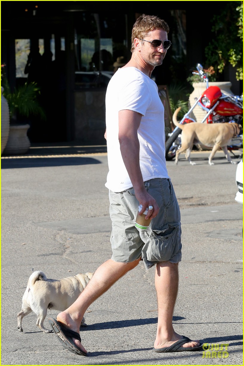 Gerard Butler: I Feel Comfortable in a Suit!: Photo 2989304 | Gerard ...