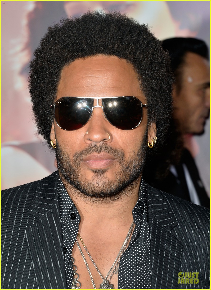 Sam Claflin & Zoe Kravitz: 'Catching Fire' L.A. Premiere!: Photo ...