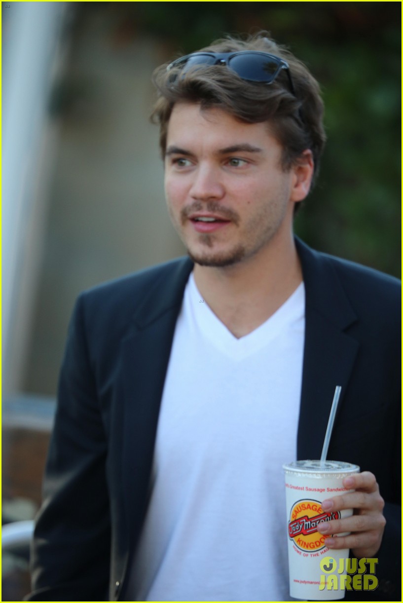 Emile Hirsch: Stephen Dorff is a 'Really Strong Actor': Photo 2988971 ...