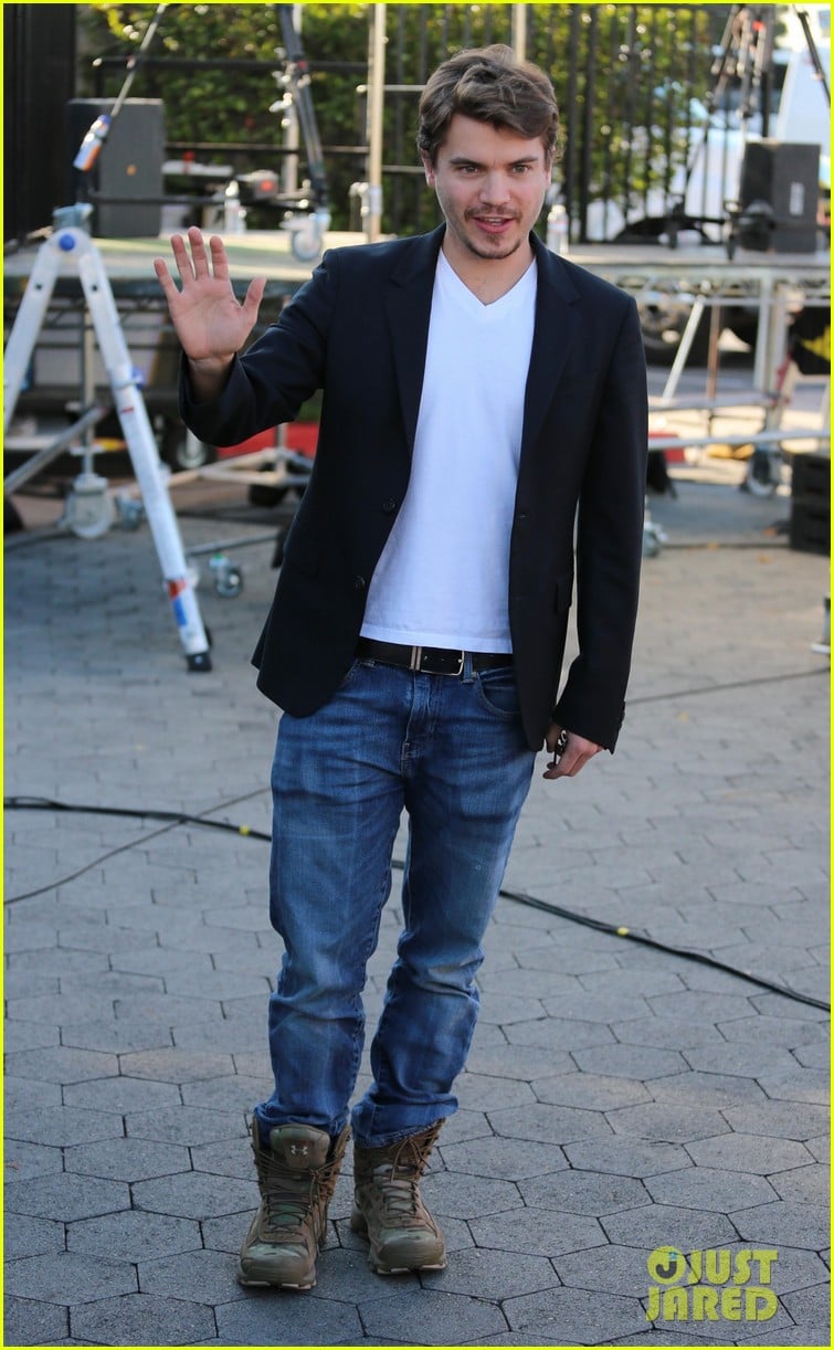 Emile Hirsch: Stephen Dorff is a 'Really Strong Actor': Photo 2988985 ...