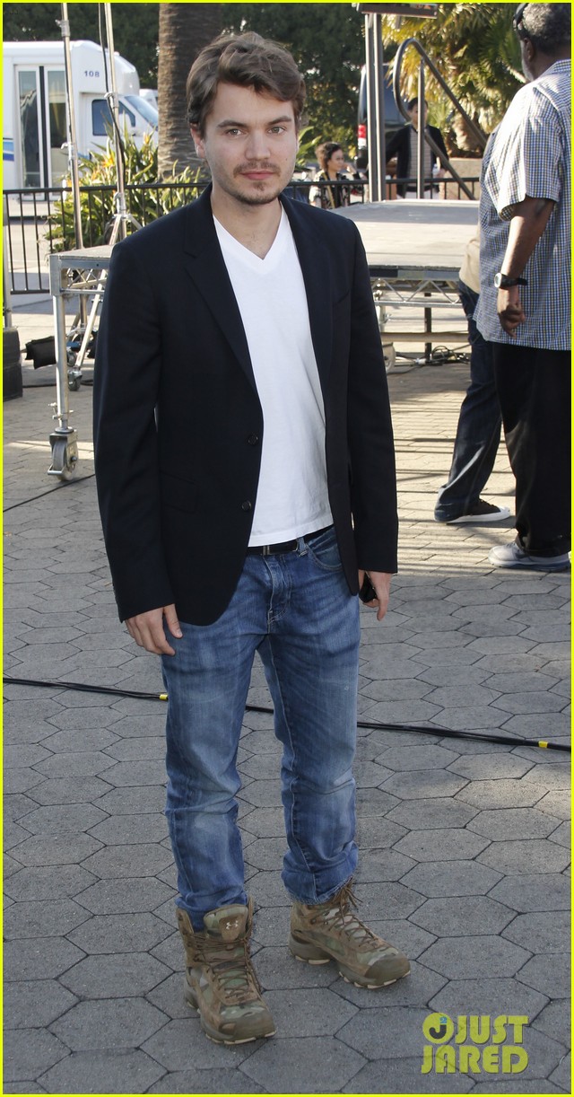 Emile Hirsch: Stephen Dorff is a 'Really Strong Actor': Photo 2988989 ...