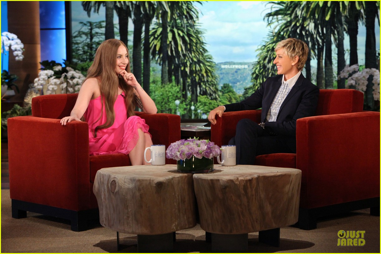 Lady Gaga Gushes About Boyfriend Taylor Kinney on 'Ellen'!: Photo ...