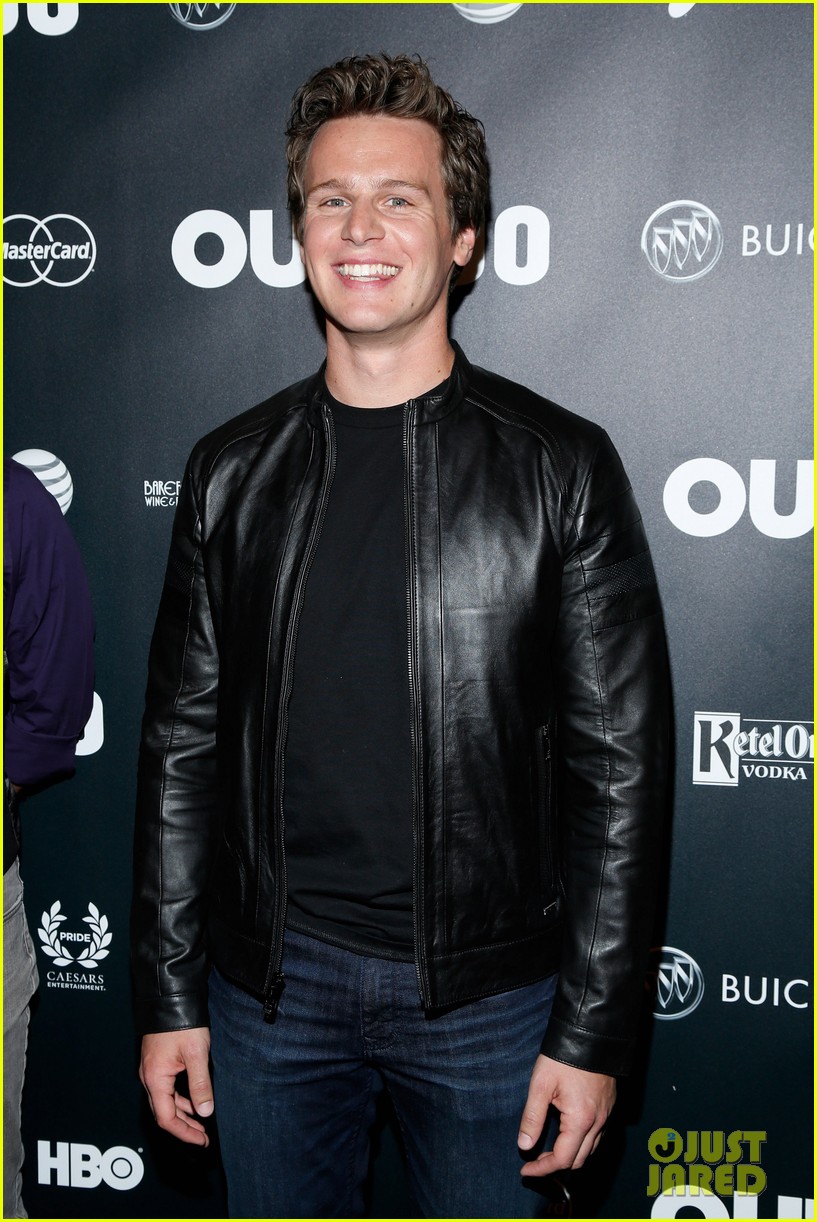 Jonathan Groff: Out100 Awards with 'Looking' Castmates!: Photo 2993177 ...