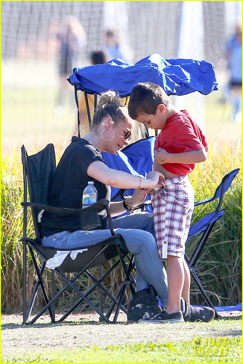 LeAnn Rimes: Soccer Game with Mason & Jake!: Photo 2985229 | Jake ...