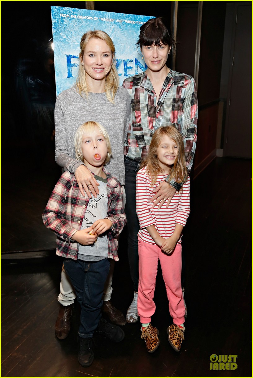 Naomi Watts: 'Frozen' NYC Screening with Sasha!: Photo 2984952 ...
