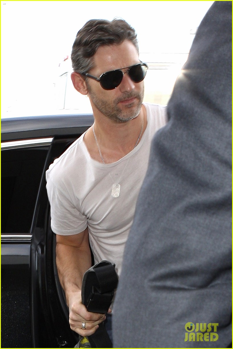 Eric Bana Looks Super Buff While Flying Out of Los Angeles: Photo ...
