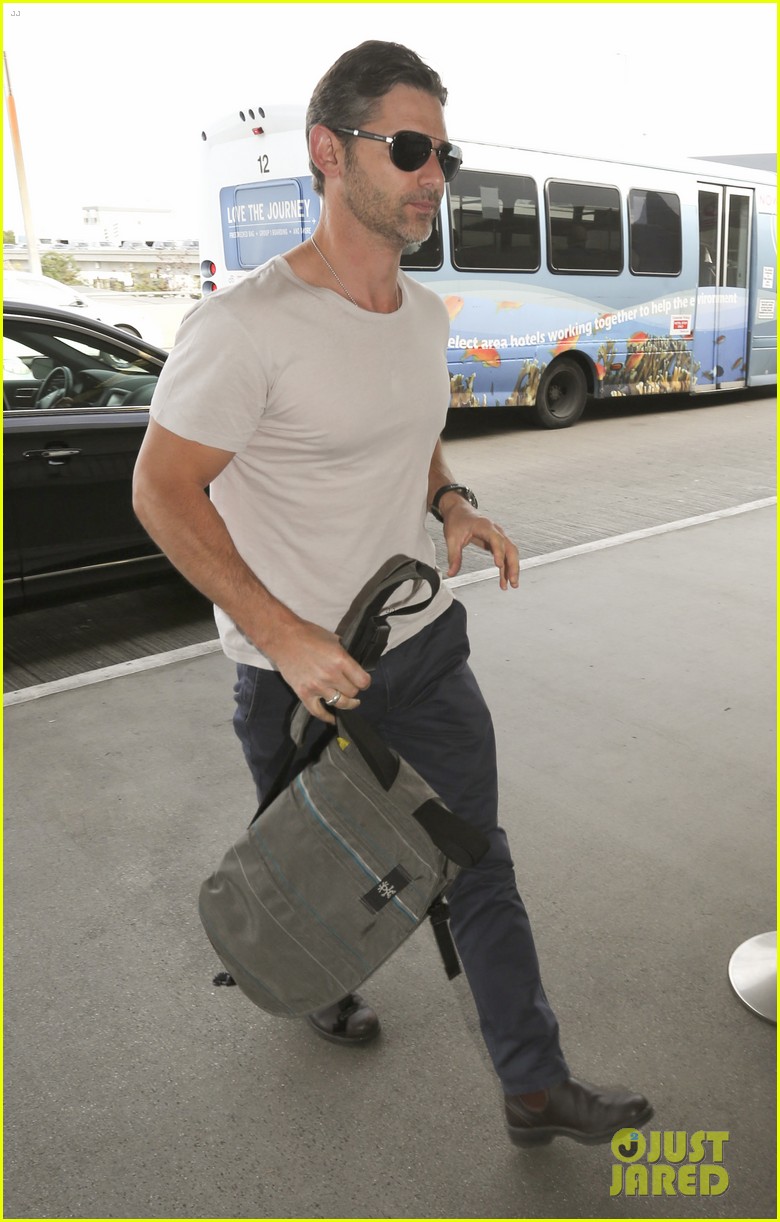 Eric Bana Looks Super Buff While Flying Out of Los Angeles: Photo ...