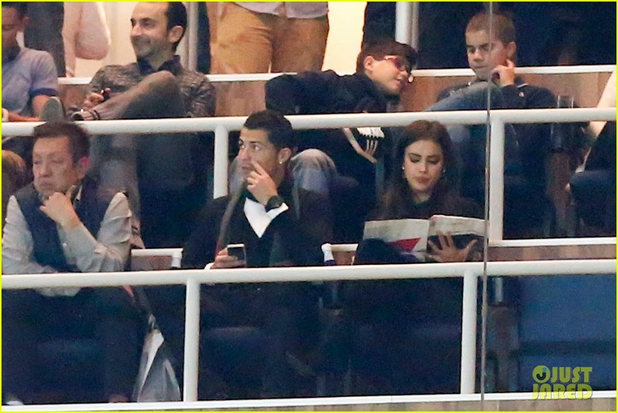 Cristiano Ronaldo & Irina Shayk: Real Madrid Spectators: Photo 3003253 ...