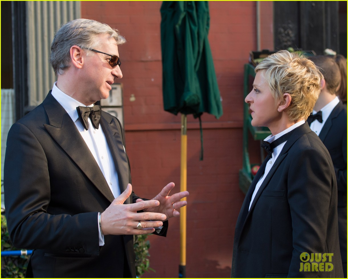 Ellen DeGeneres Dances in the Streets in First Oscars Promo!: Photo ...