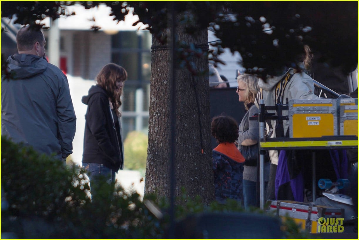 Hailee Steinfeld: Wrapping Up 'Barely Lethal' Filming!: Photo 3010206 ...