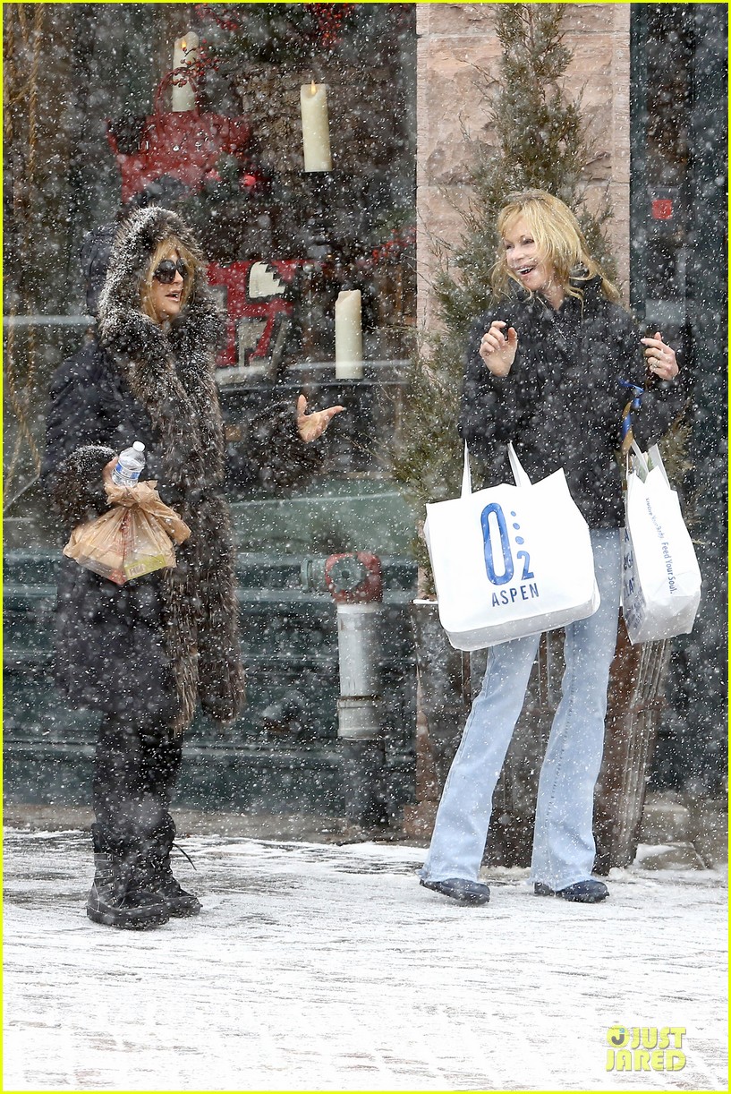 Goldie Hawn & Kurt Russell: Aspen Chat with Melanie Griffith!: Photo ...
