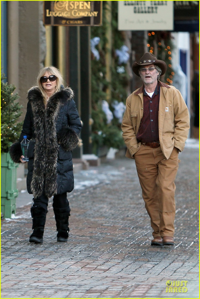 Goldie Hawn & Kurt Russell: Aspen Chat with Melanie Griffith!: Photo ...