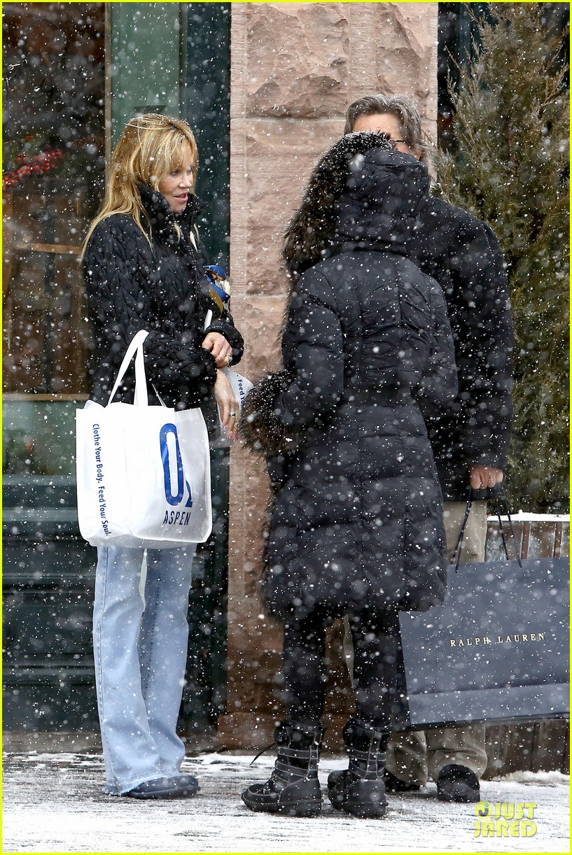 Goldie Hawn & Kurt Russell: Aspen Chat with Melanie Griffith!: Photo ...