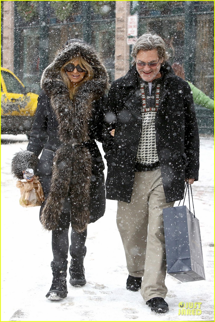 Goldie Hawn & Kurt Russell: Aspen Chat with Melanie Griffith!: Photo ...