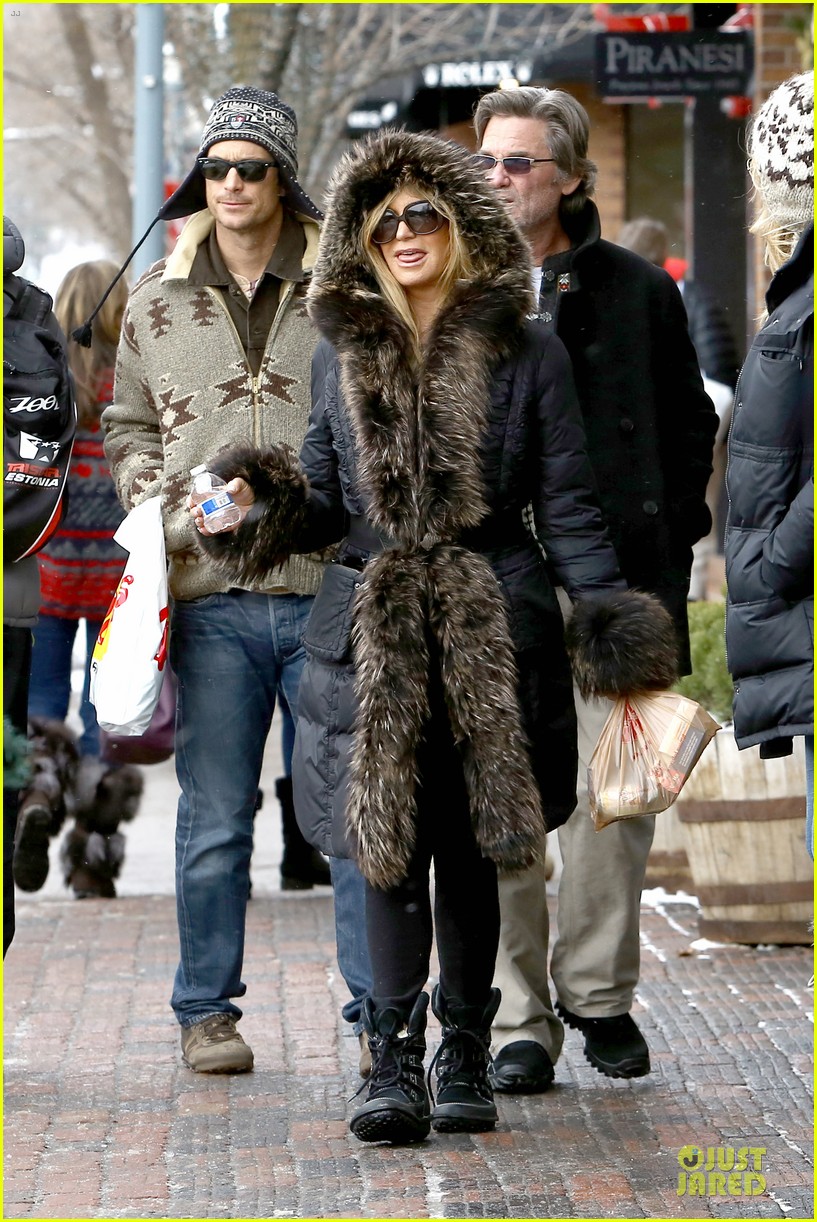 Goldie Hawn & Kurt Russell: Aspen Chat with Melanie Griffith!: Photo ...