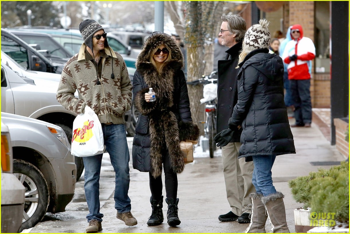 Goldie Hawn & Kurt Russell: Aspen Chat with Melanie Griffith!: Photo ...