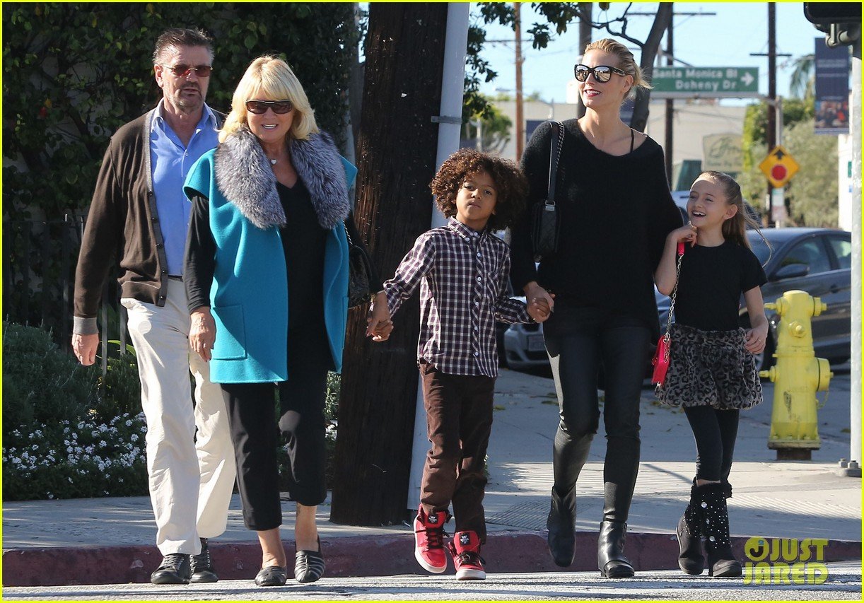 Heidi Klum: Sunday Lunch with Her Parents & the Kids!: Photo 3003315 ...