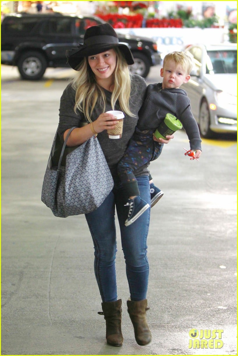Hilary Duff: Busy Weekend with Her Boys!: Photo 3007789 | Celebrity ...
