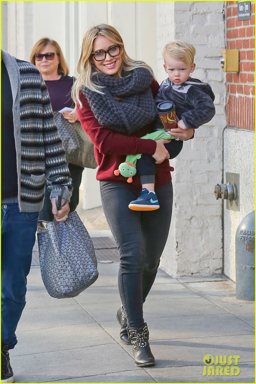 Hilary Duff: Busy Weekend with Her Boys!: Photo 3007812 | Celebrity ...