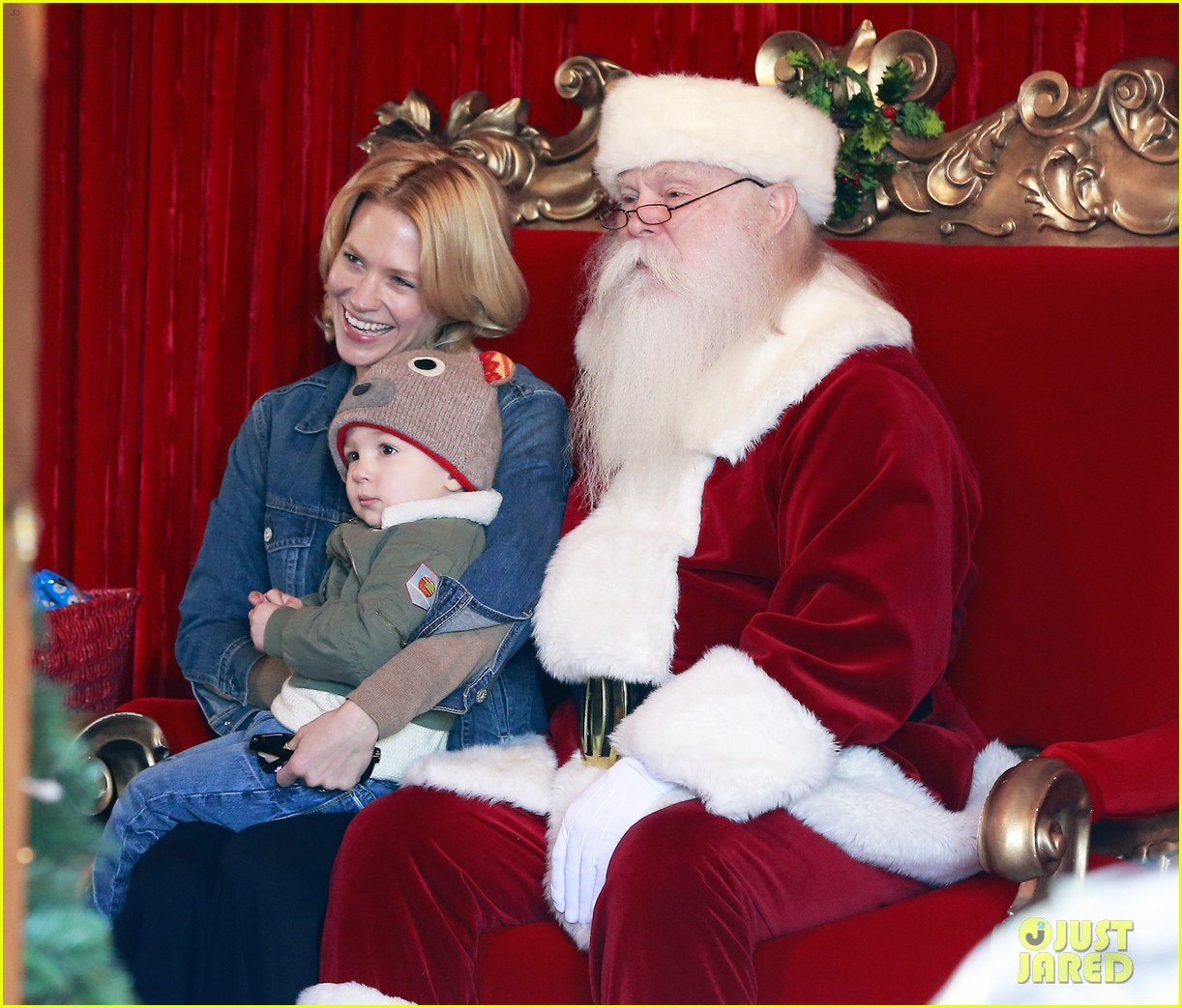 January Jones Takes Xander to Meet Santa Claus!: Photo 3007055 ...