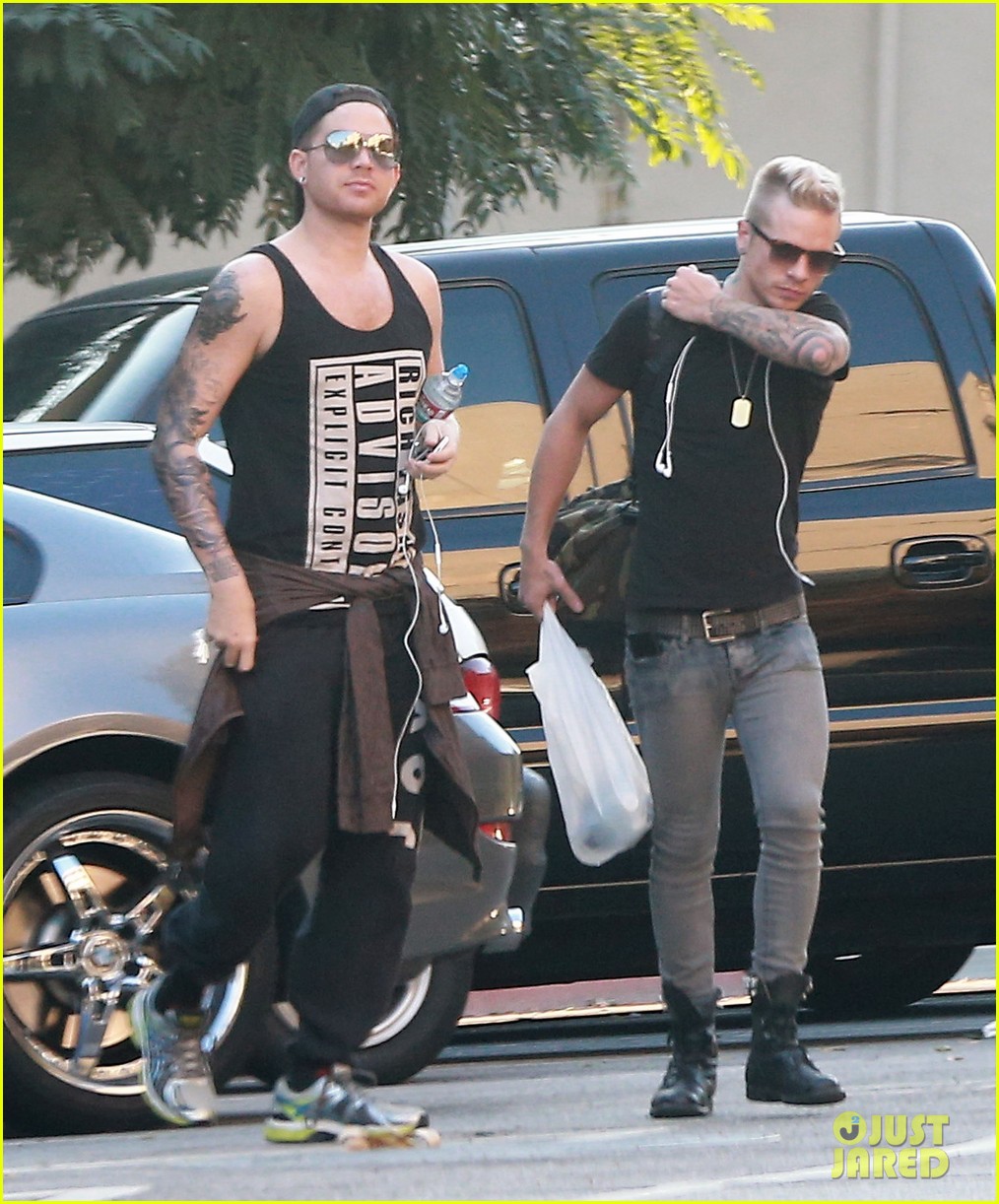 Adam Lambert on His 'Glee' Future: It is 'All Up in the Air': Photo ...