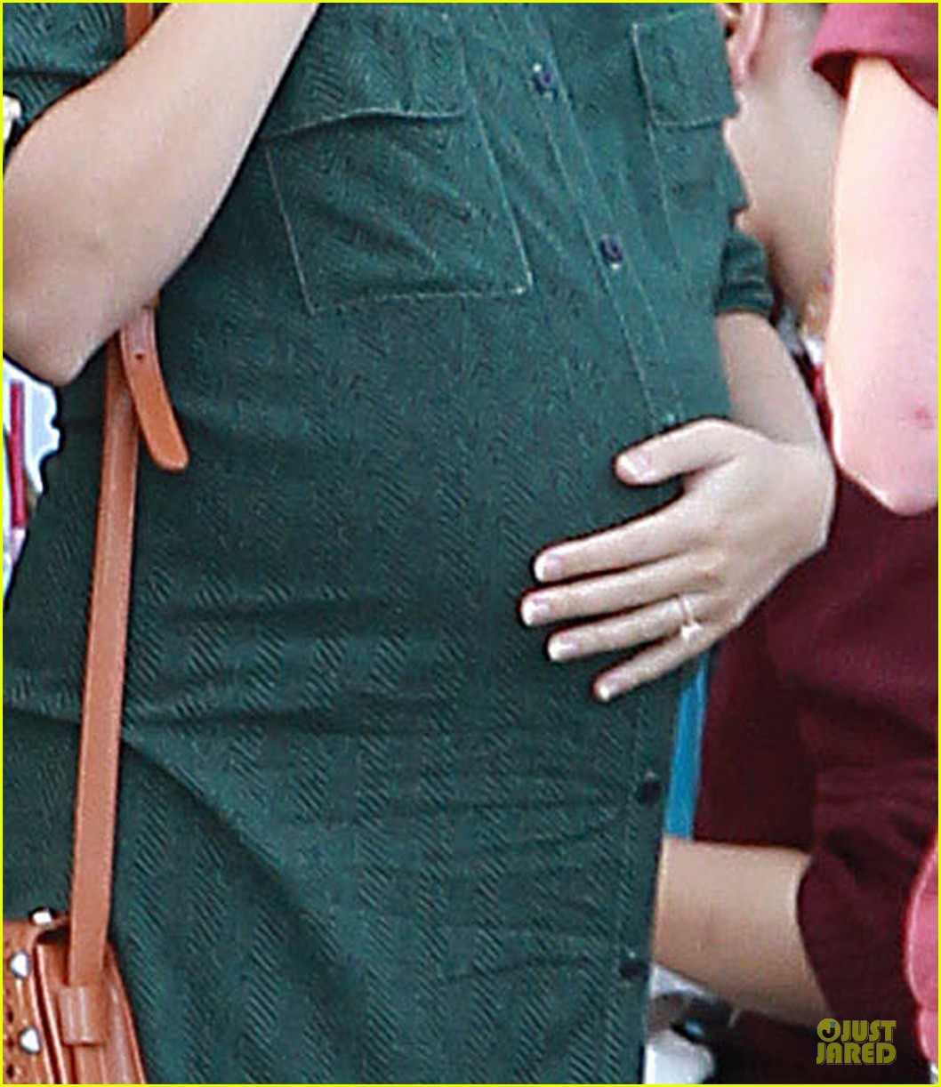 Teresa Palmer & Mark Webber: Family Lunch After Christmas!: Photo ...