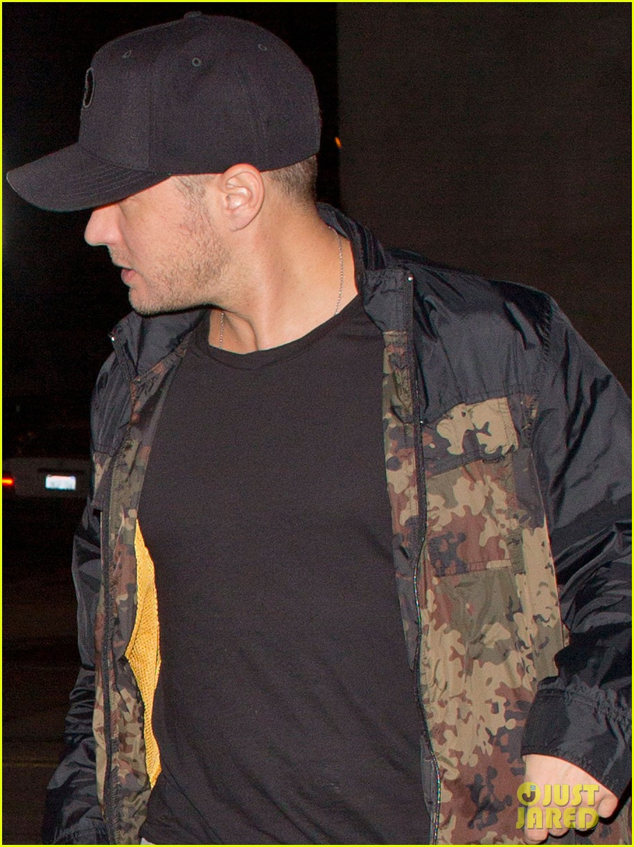 Ryan Phillippe Cuts His Son Deacon's Hair, Quits Cigarettes: Photo ...