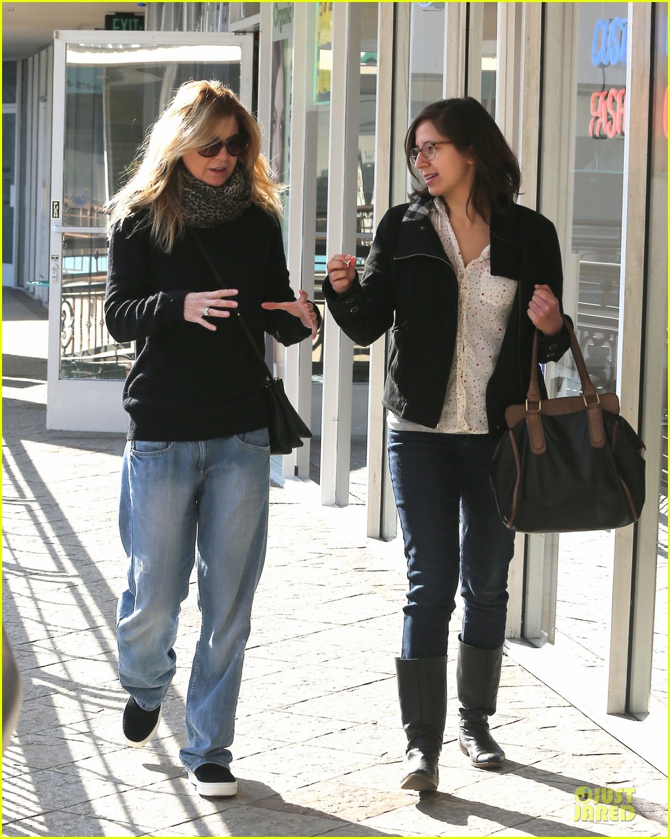 Ellen Pompeo & Chris Ivery: Disney on Ice with Stella!: Photo 3012121 ...