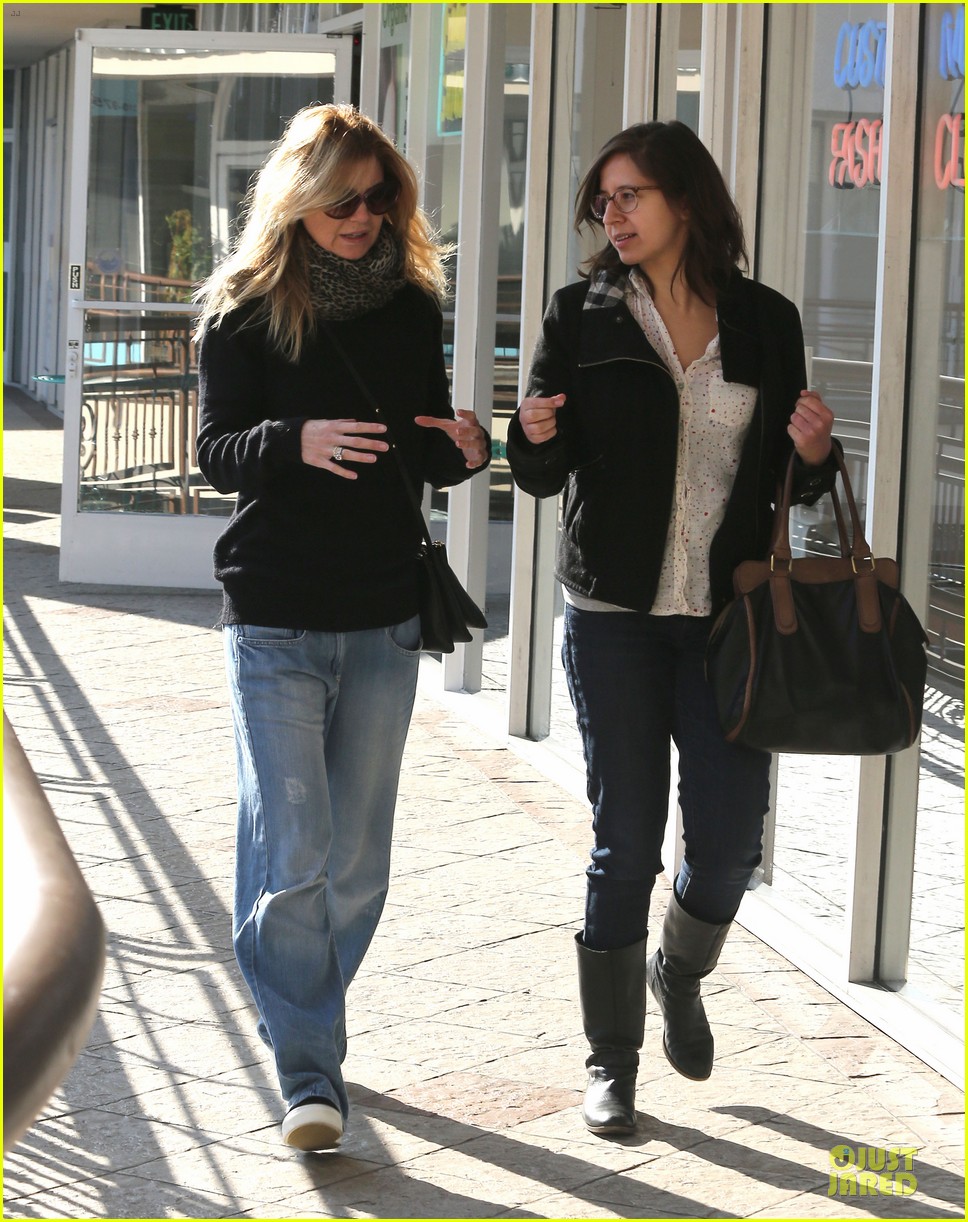 Ellen Pompeo & Chris Ivery: Disney on Ice with Stella!: Photo 3012122 ...