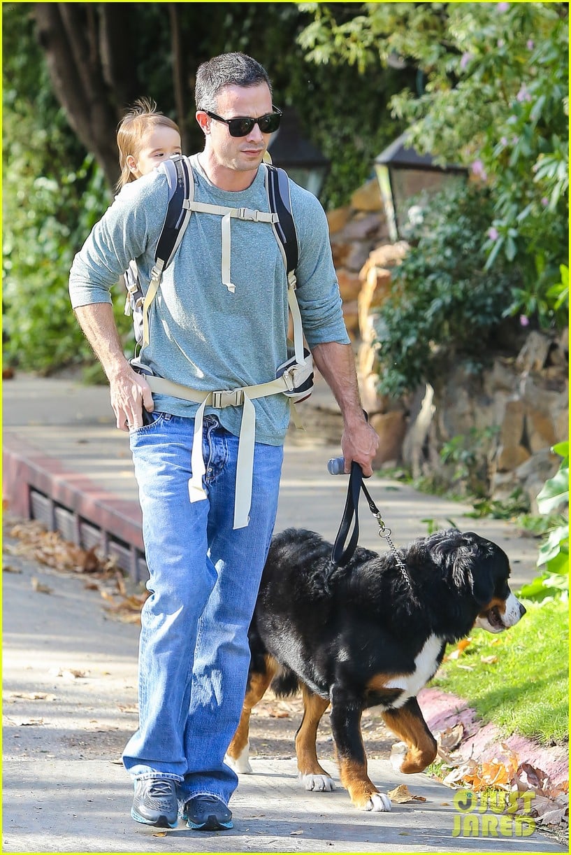 Freddie Prinze Jr. Walks the Dog with Son Rocky James!: Photo 3012864 ...