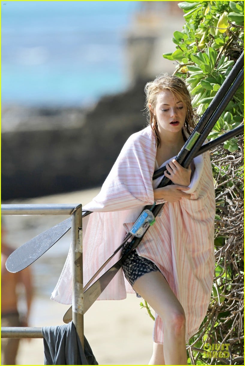 Emma Stone: Hawaiian Paddle Boarding Babe!: Photo 3012520 | Emma Stone ...