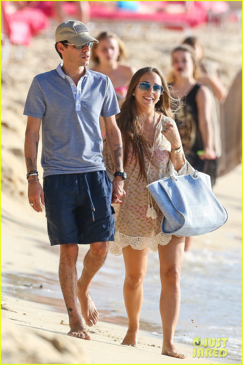 Marc Anthony & Chloe Green Spend New Year's Day in Barbados: Photo ...