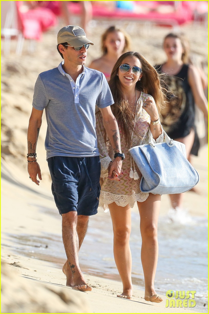 Marc Anthony & Chloe Green Spend New Year's Day in Barbados: Photo ...