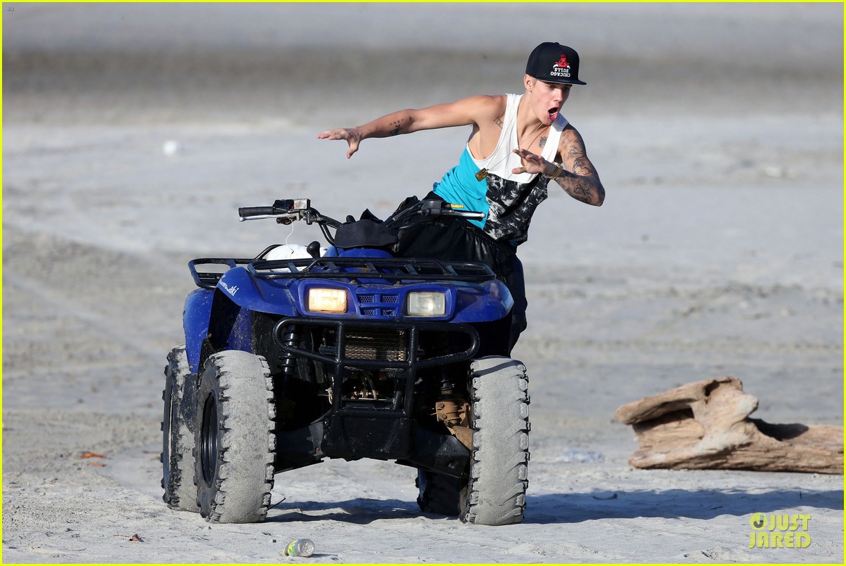 Chantel Jeffries Justin Bieber Beach