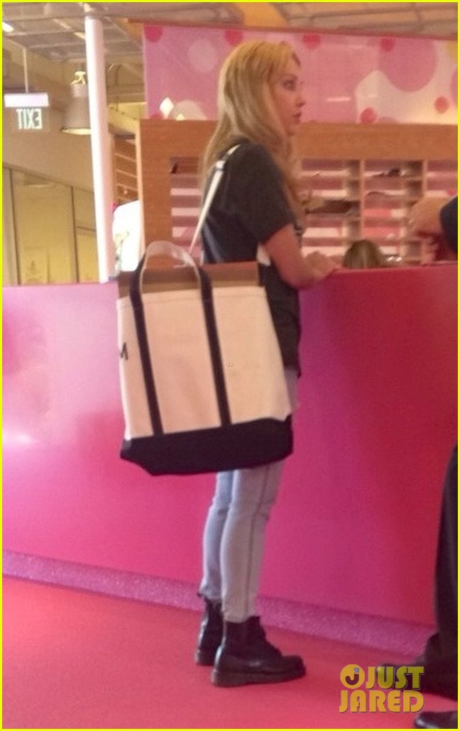 Amanda Bynes Works Out as School is in Full Swing!: Photo 3045018 ...