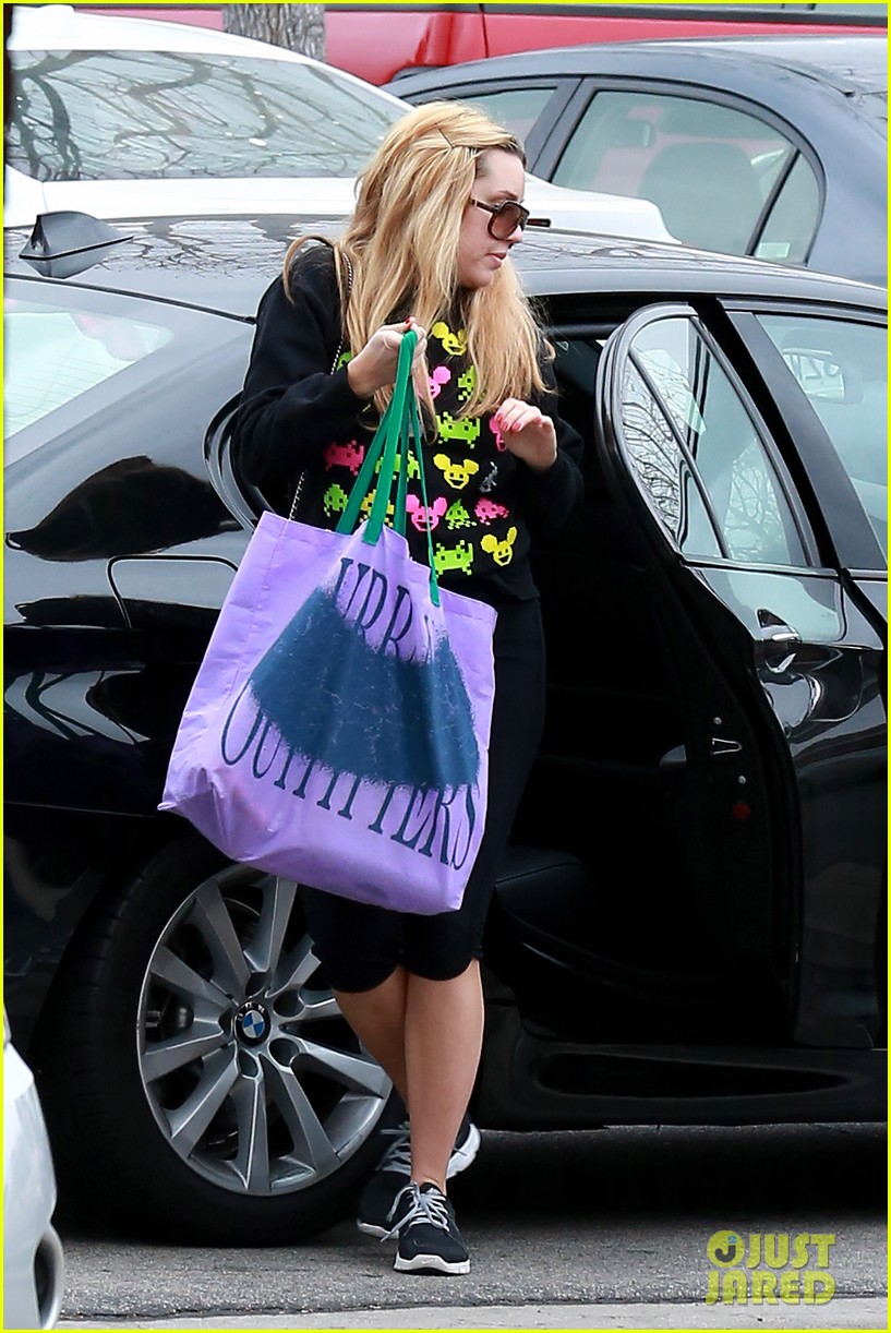 Amanda Bynes Works Out as School is in Full Swing!: Photo 3045026 ...